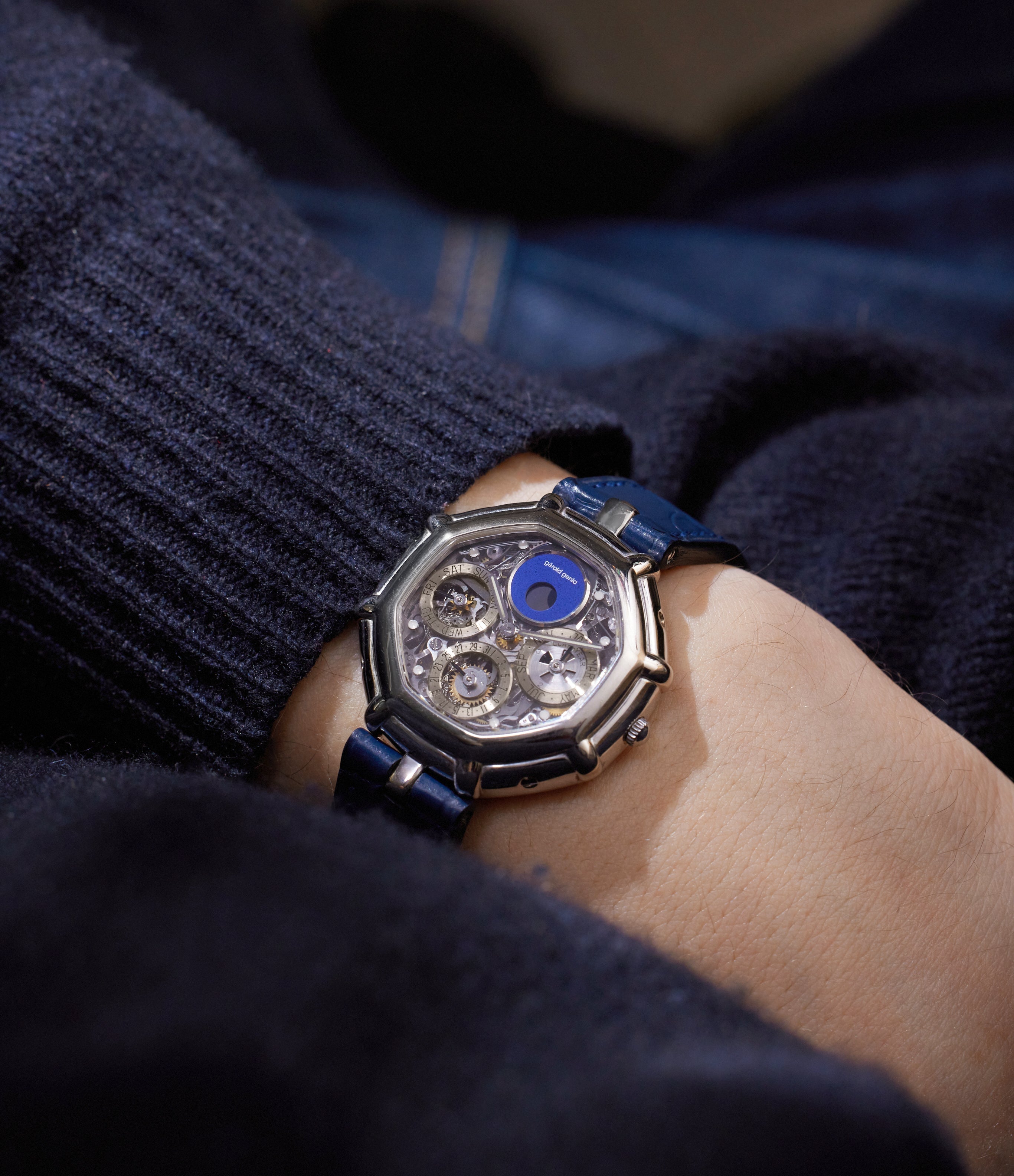 Buy Gerald Genta Perpetual Calendar G2539.4 | Gerald Genta pre-owned ...