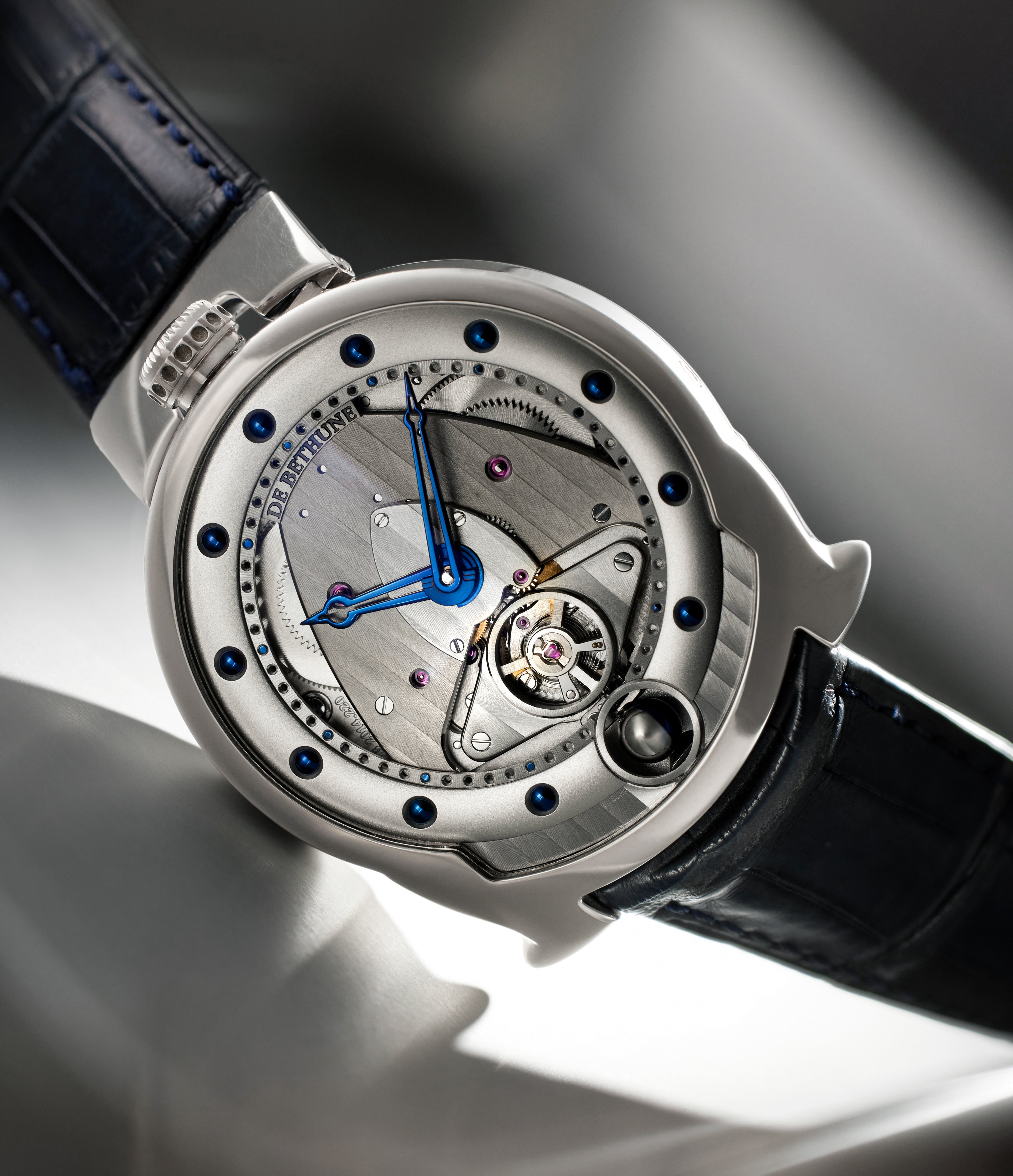 Buy De Bethune DBS W | De Bethune pre-owned watch – A COLLECTED MAN