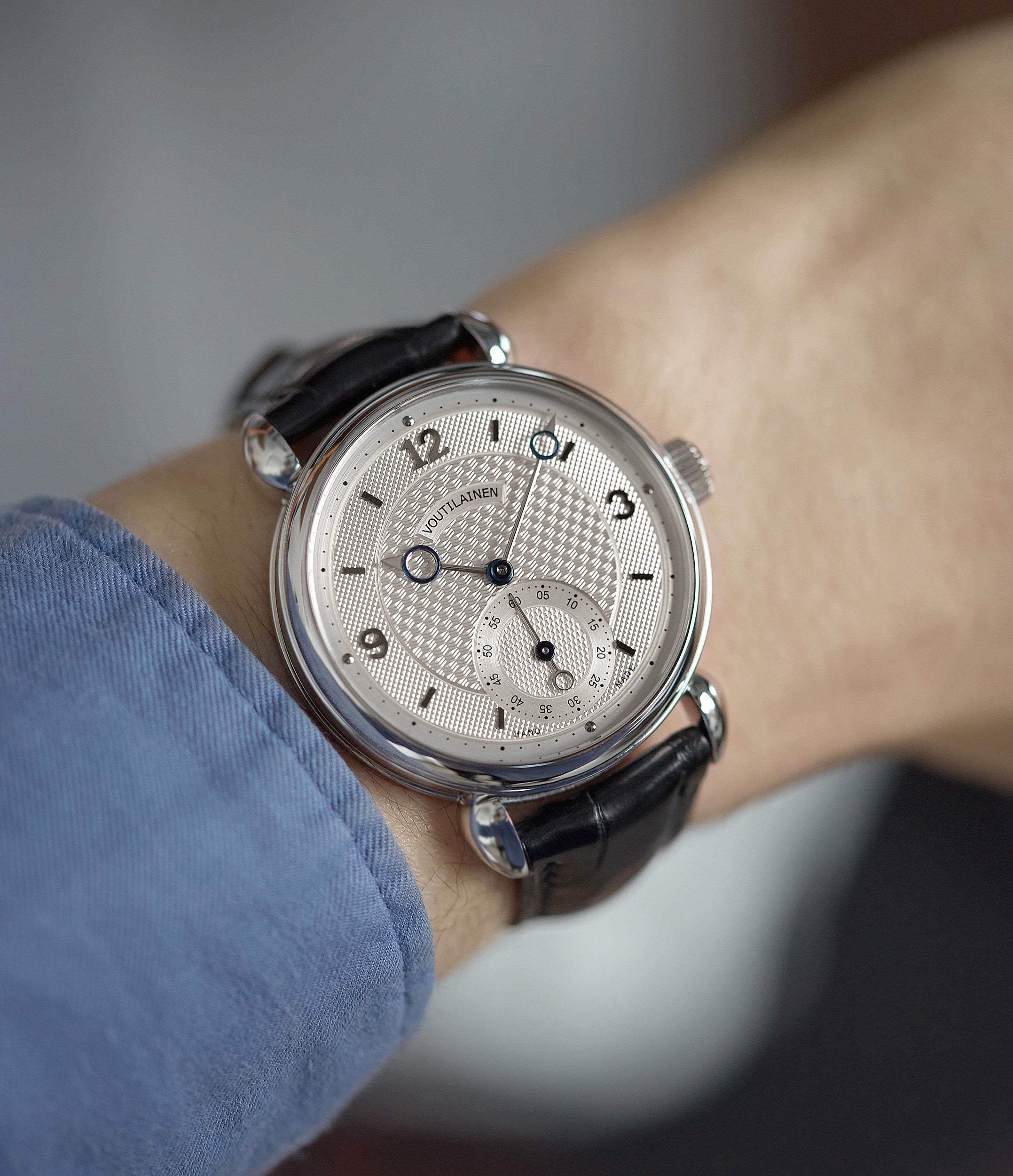 Voutilainen Vingt-8 pre-owned watch | Buy Voutilainen watches online ...